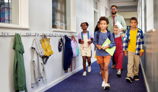 How to Implement a Walk to Read Model: A Leader’s Guide to Schoolwide ...